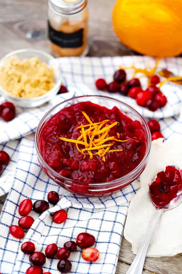Easy Spiced Orange Cranberry Sauce (4 ingredients!) - Bowl of Delicious