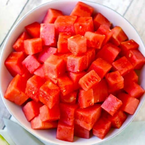 How to Cut / Cube a Watermelon - Bowl of Delicious