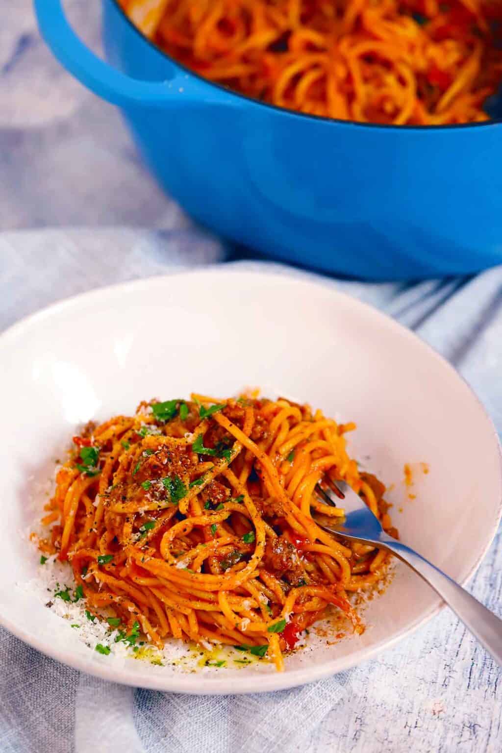 One Pot Spaghetti with Meat Sauce - Bowl of Delicious